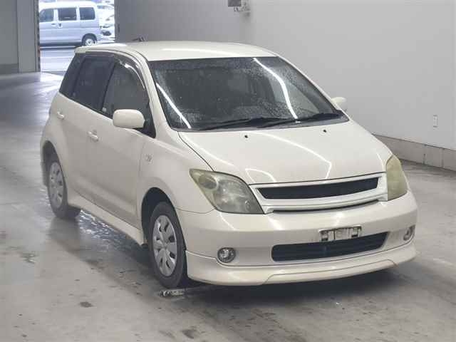 2003 TOYOTA IST For Sale in Tanzania