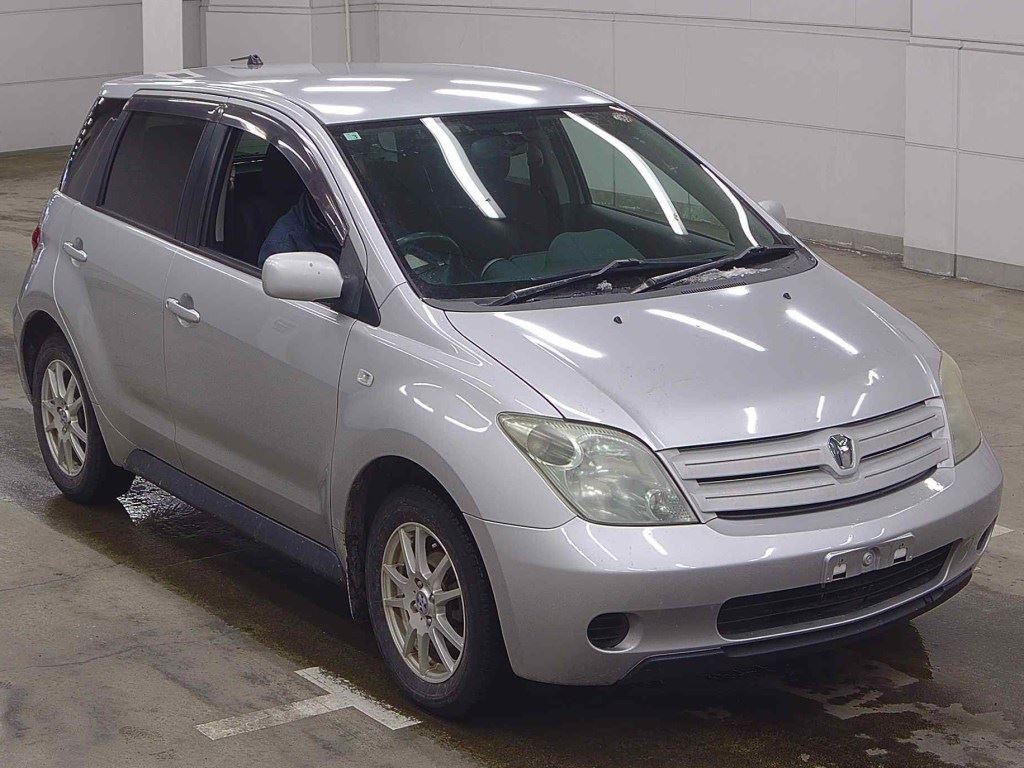 2004 Toyota Ist For Sale in Tanzania