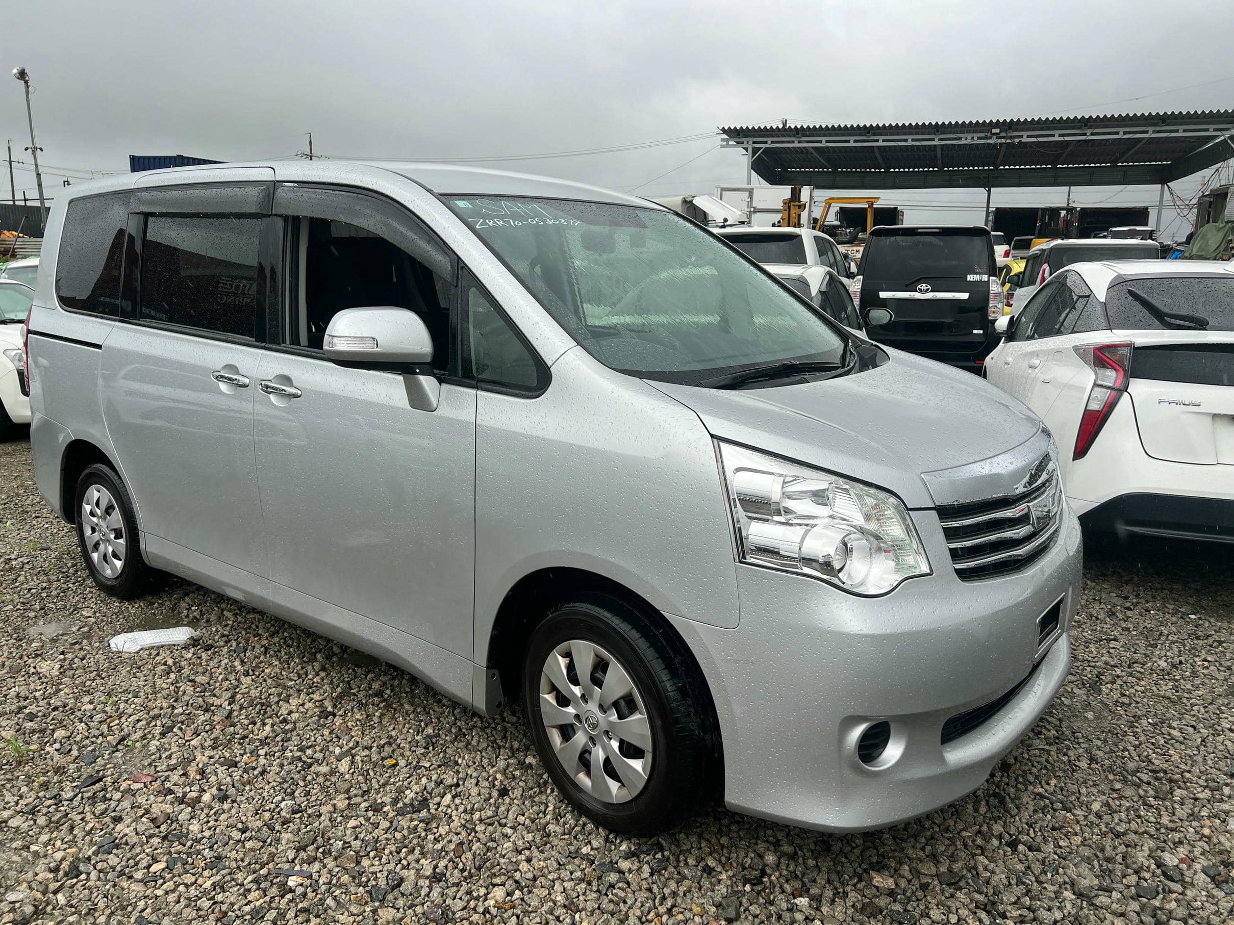 2012 TOYOTA NOAH for Sale in Uganda | UFS Auto